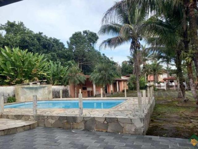 Sobrado à venda em Bertioga, Morada da Praia, com 3 quartos