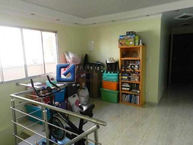 Sobrado à venda em Diadema Taboão com 3 quartos e 2 suítes