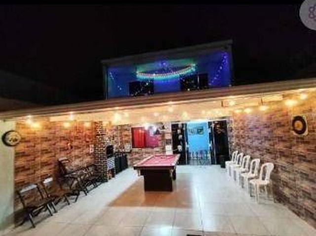 Sobrado a Venda em Fazenda Rio Grande