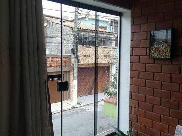 Sobrado à venda em Interlagos, 180 metros com 3 quartos e 2 vagas