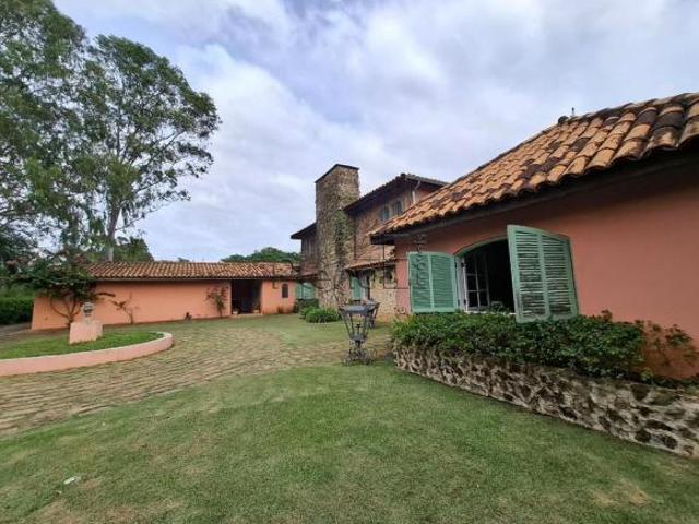 Sobrado à venda em Indaiatuba, Helvétia Polo Country, com 5 suítes, com 700 m²