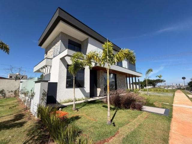 Sobrado à venda em Indaiatuba, Jardim Residencial Sapezal, com 3 suítes, com 230.35 m²