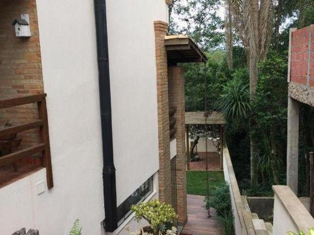 Sobrado à venda em Itapevi, Transurb, com 4 suítes, com 516.88 m², Residencial V