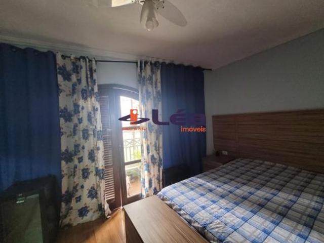 Sobrado à venda em Itaquaquecetuba SP: 4 quartos, 1 suíte, 2 vagas de garagem, 214m² no Jardim Lucia