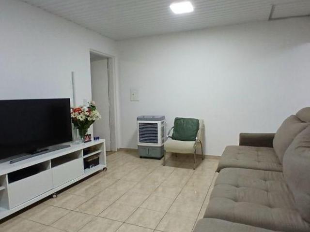 Sobrado à Venda em Itaquera com 3 Dormitórios, Quintal e 2 Vagas
