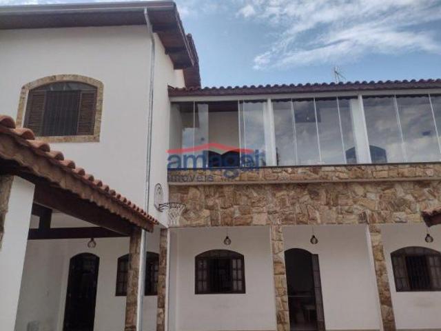 Sobrado à venda em Jacareí Jardim Santa Maria
