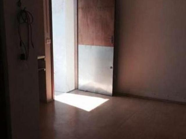 Sobrado á venda em Jandira