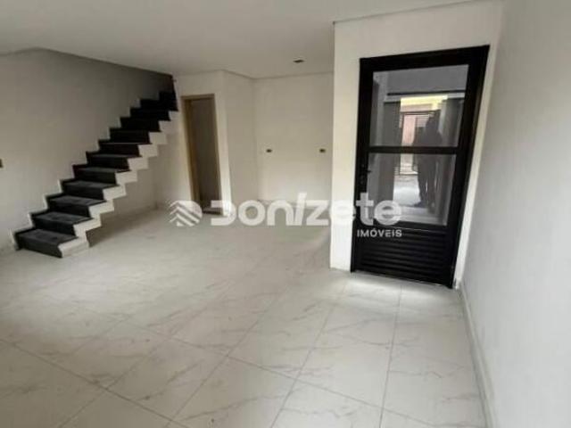 Sobrado à venda em Jardim Cristiane, Santo André – 3 Dormitórios 1 suíte | Financiamento e Permuta