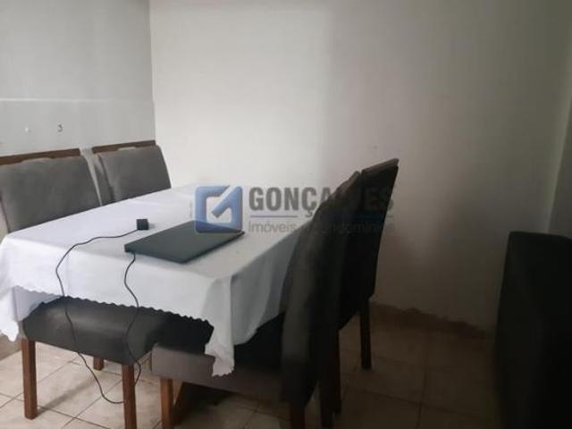 Sobrado à venda em Jardim Guarará, Santo André — 3 quartos, 2 vagas, 317 m²