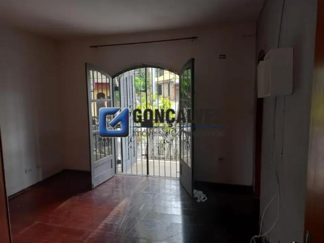 Sobrado à venda em Jardim Hollywood, SBC – 3 Quartos, 4 Vagas