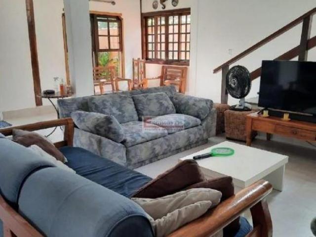 SOBRADO A VENDA EM JUQUEHY