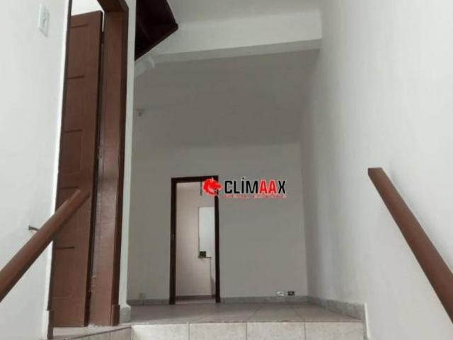 Sobrado à venda em Lapa com 130m², 3 dormitórios e terreno de 75m²