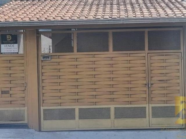 Sobrado à Venda em Laranjeiras Caieiras com 6 Quartos e 2 Suítes