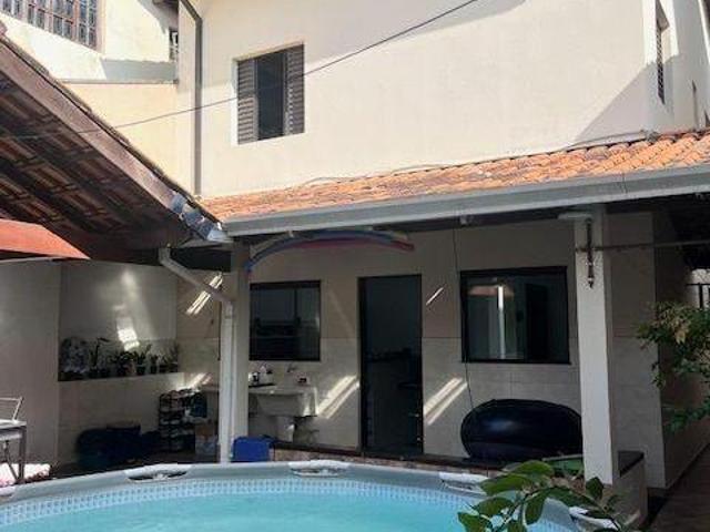 Sobrado a venda em Mogi das Cruzes com edicula