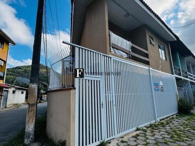Sobrado à venda em Matinhos