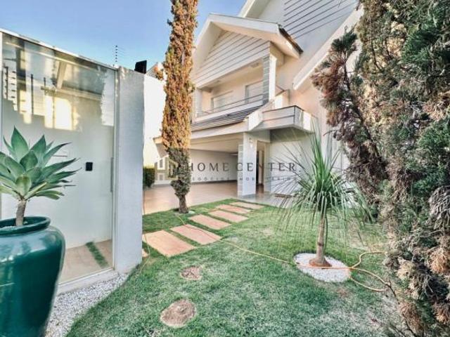 Sobrado à venda em Maringá, Jardim Fregadolli, com 4 quartos, com 600 m²
