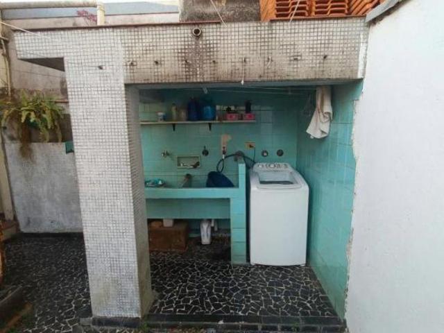 Sobrado à venda em Mirandópolis, São Paulo SP: 3 quartos, 2 salas, 2 banheiros