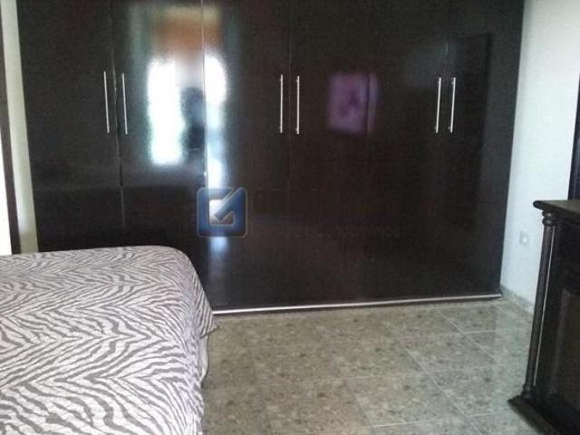 Sobrado à venda em Nova Petrópolis, São Bernardo do Campo – 195 m², 3 quartos, varanda gourmet e 4 v