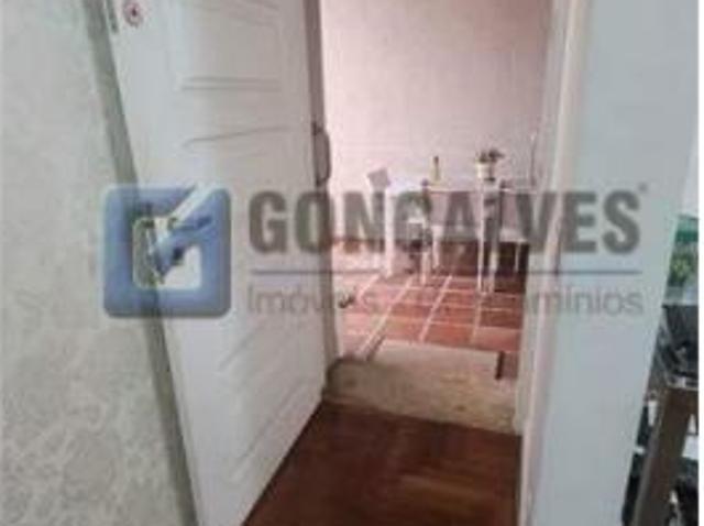 Sobrado à venda em Nova Petrópolis, São Bernardo do Campo – 3 quartos, 5 vagas e piscina