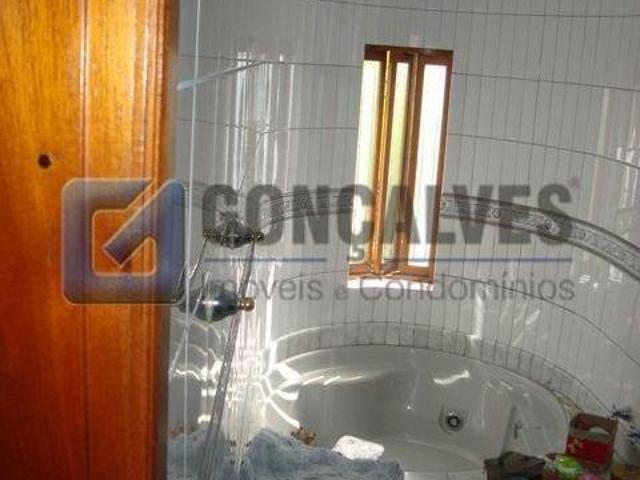 Sobrado à venda em Nova Petrópolis, SB Campo – 4 Quartos, 5 Vagas