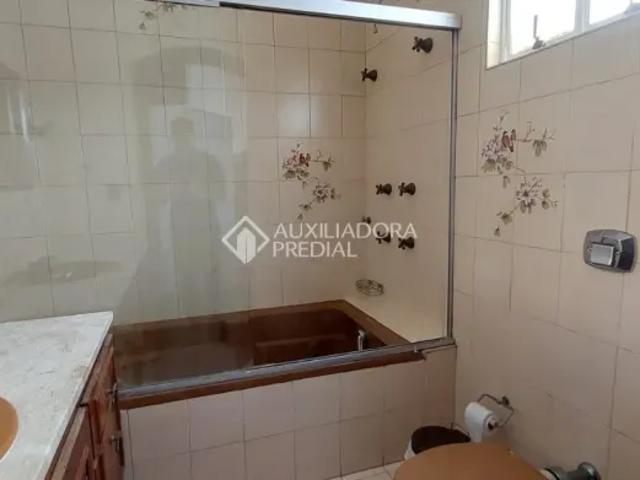 Sobrado à venda no bairro Nova Petrópolis com 540 m² e 3 dormitórios/quartos disponíveis