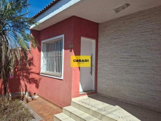 Sobrado à venda em São Bernardo do Campo Bairro Alves Dias | 3 dorms, 2 salas e 3 vagas