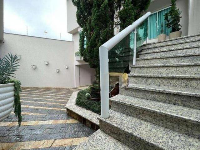 Sobrado à venda em São Bernardo do Campo, Jardim Hollywood, com 3 suítes, com 163 m²