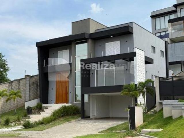 Sobrado à venda em São José dos Campos, Condomínio Residencial Alphaville II, com 3 suítes