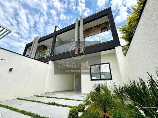 Sobrado à venda em São José dos Pinhais, Centro, com 3 quartos, 160m²