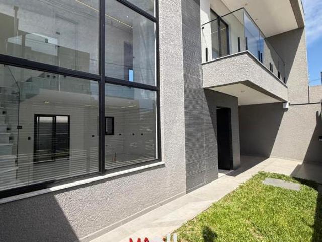 Sobrado à venda em São José dos Pinhais/PR