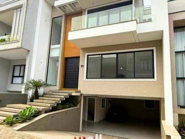 Sobrado à venda em São José dos Pinhais/PR