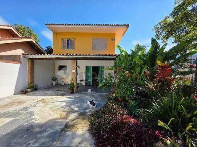 Sobrado à venda em São Sebastião, Barequeçaba, com 3 quartos, 240m²