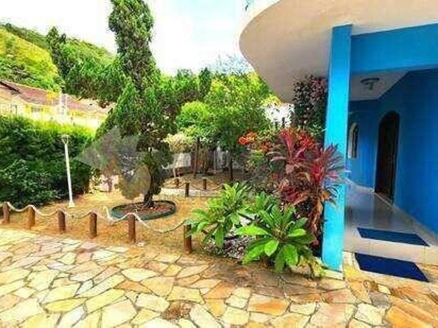 Sobrado à venda em São Sebastião, Portal da Olaria, com 5 quartos, 300m²