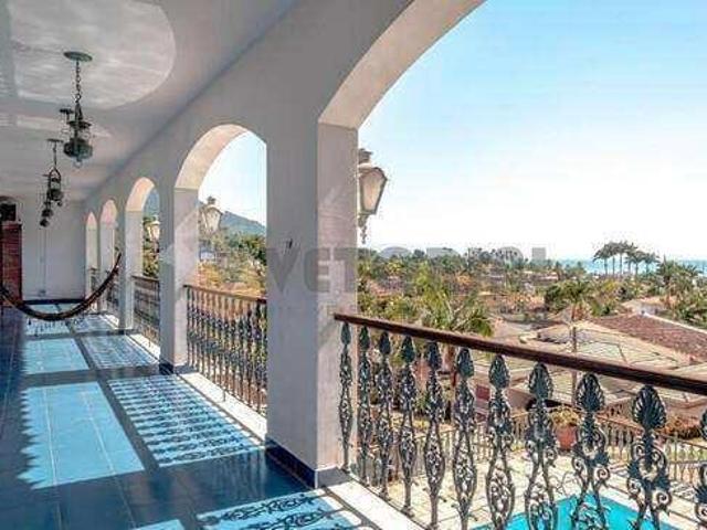 Sobrado à venda em São Sebastião, Praia do Arrastão, com 5 quartos, 1.016,00m²