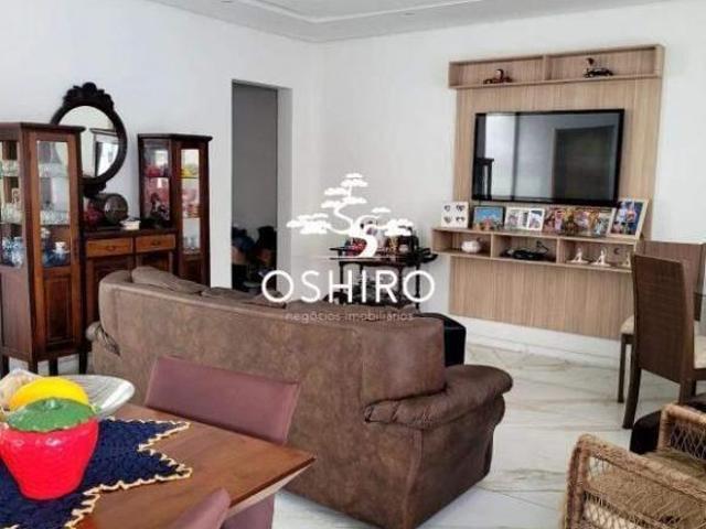 Sobrado à Venda em São Vicente