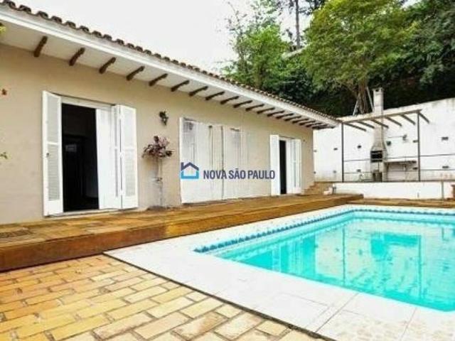 Sobrado à Venda em Santo Amaro, 4 quartos, 2 suítes, 8 vagas, Jardim Marajoara