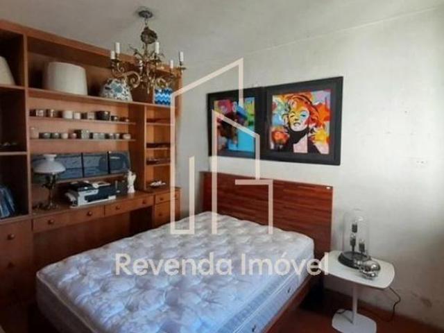 Sobrado à venda em Santo Amaro com 160m² 4 dormitórios 1 suíte 4 banheiros 2 vagas