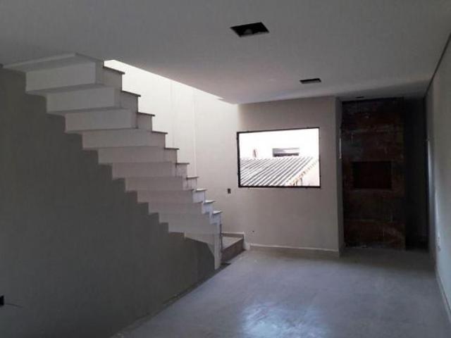 Sobrado à venda em Santo André, Jardim Santo Alberto, com 2 suítes, com 110 m²