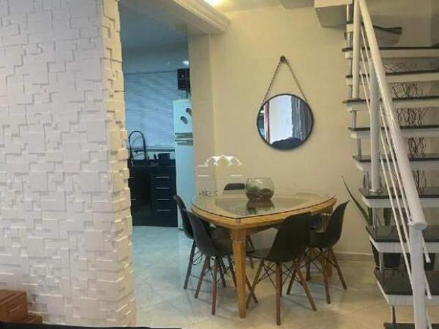 Sobrado à venda em Santo André Jardim Santo Antônio com varanda gourmet e quintal