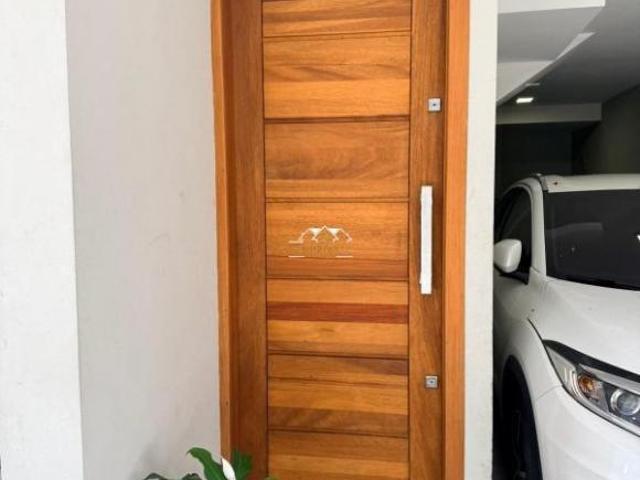Sobrado à venda em Santo André, Santa Maria – 2 suítes, 114 m², Financiamento e Permuta