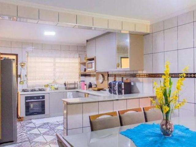 Sobrado à venda em Santo André, Parque Capuava, com 4 quartos, com 188 m²
