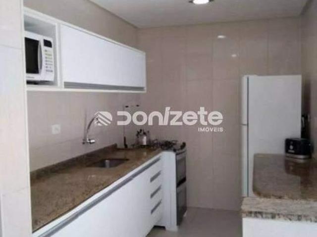 Sobrado à venda em Santo André Pinheirinho – 3 Quartos, 2 Vagas, Financiamento Aceito