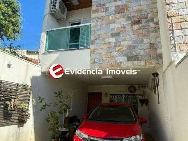 Sobrado à venda em Santo André Vila Alzira | 3 quartos, 1 suíte, 2 vagas