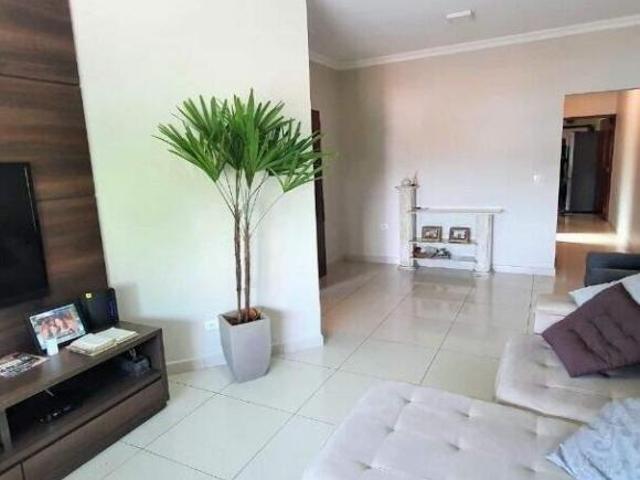 Sobrado à venda em Santo André Vila Apiaí – 3 dorms, 1 suíte, 3 vagas