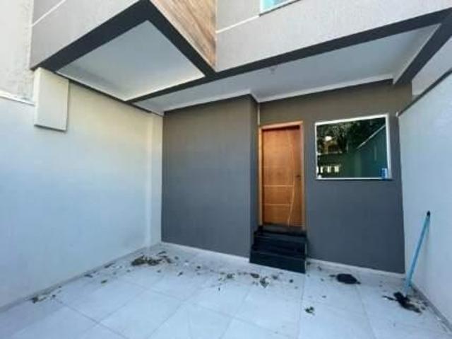 Sobrado à venda em Santo André – Vila Curuçá | 2 suítes | 2 vagas | Porcelanato