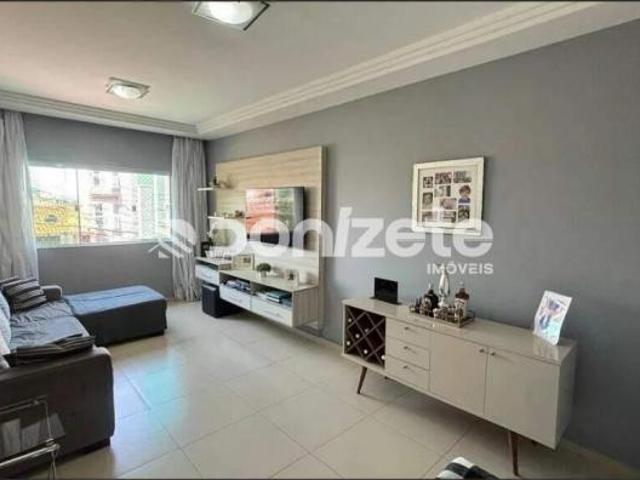 Sobrado à venda em Santo André Vila Pires | 3 Quartos, 2 Vagas, Financiamento