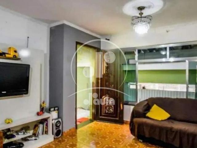 Sobrado à venda em Santo André Vila Progresso | 3 dorms, 2 vagas e quintal