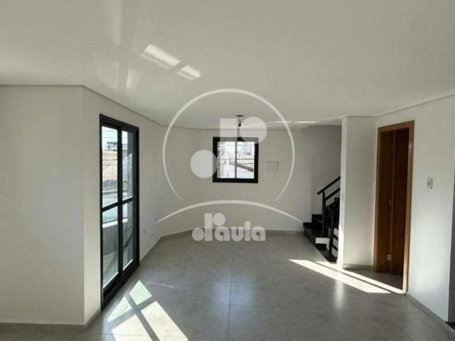 Sobrado à venda em Santo André Vila Scarpelli — 2 suítes, 130m², 4 vagas em porcelanato