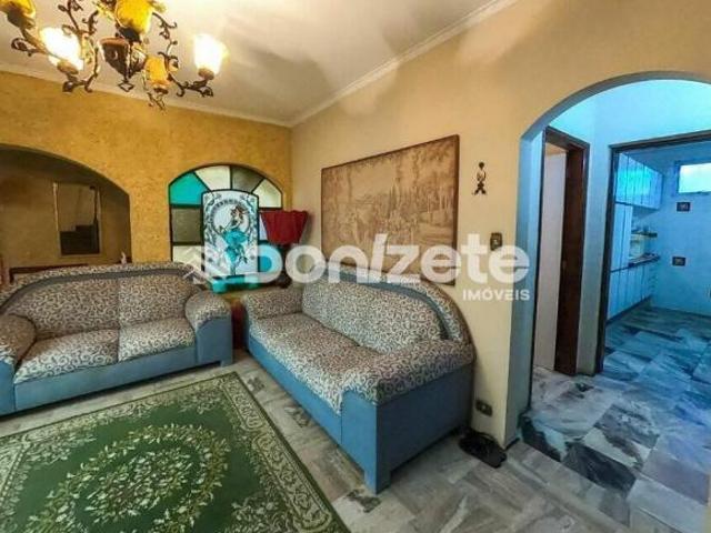 Sobrado à venda em Santo André Vila Santa Teresa, 2 quartos, 3 vagas, Financiamento