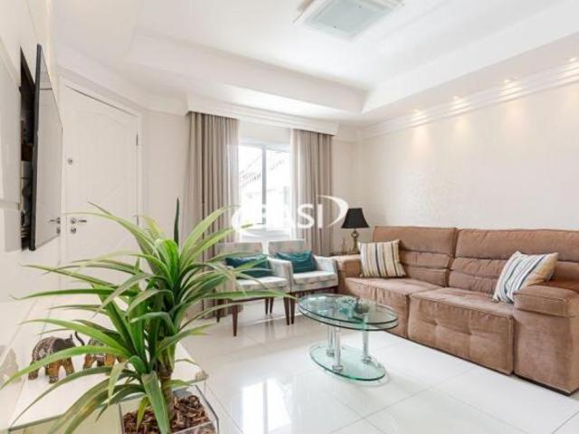 Sobrado a Venda em Santa Felicidade, 3 Dormitorios, Armarios, suite, closet